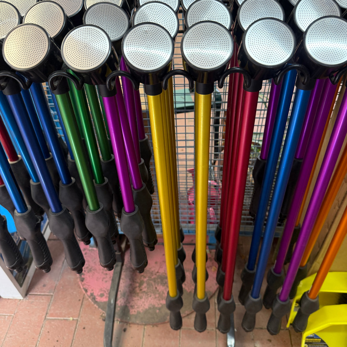 Dramm Touch Wand Yellow 30 " – Bulleen Art and Garden